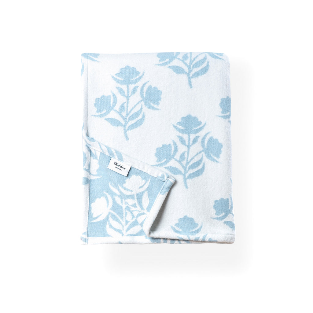 Coastal Floral Throw Blanket, Soft Piping Accent, Baby Blue, 47"x65 ...