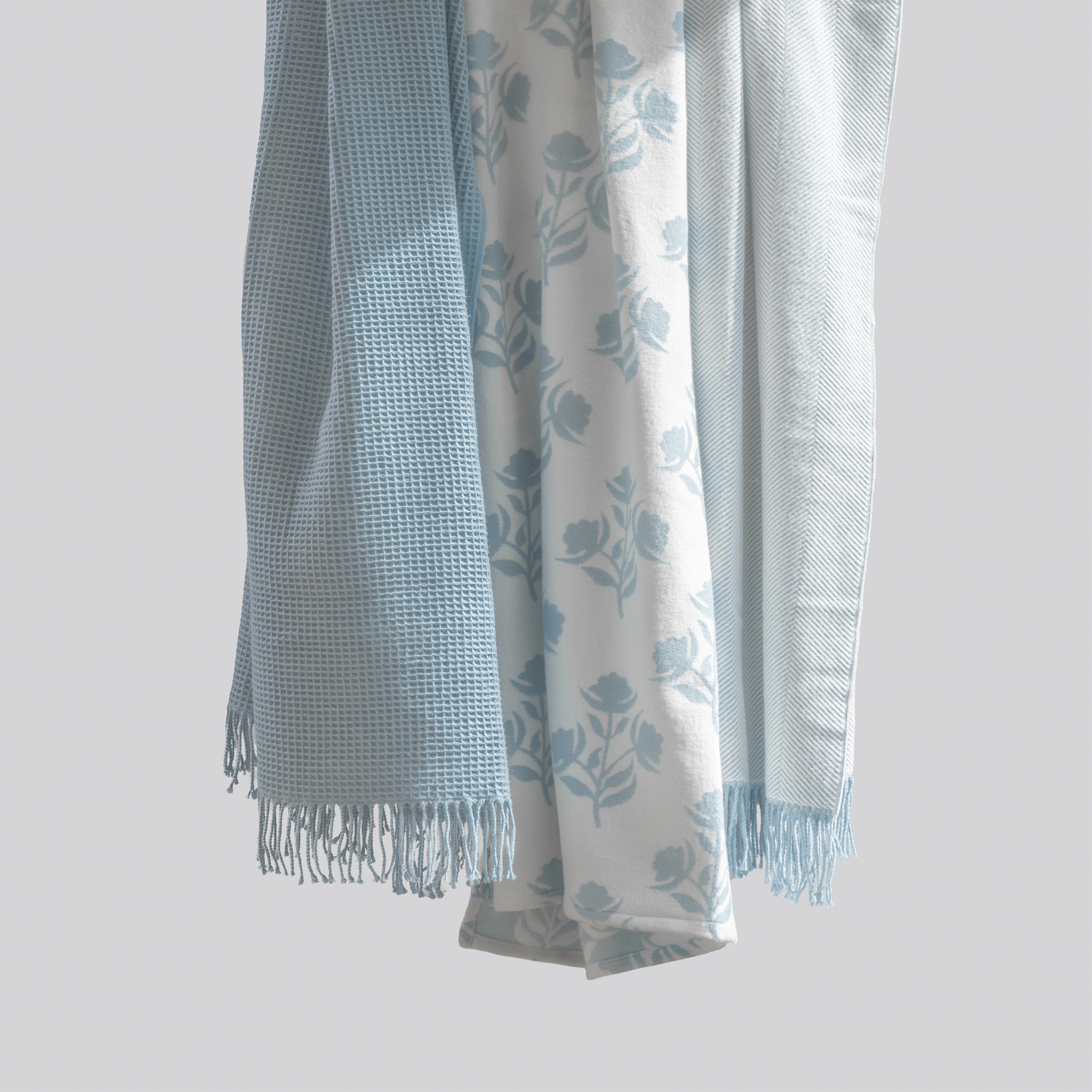 Coastal Floral Throw Blanket, Soft Piping Accent, Baby Blue, 47"x65 ...